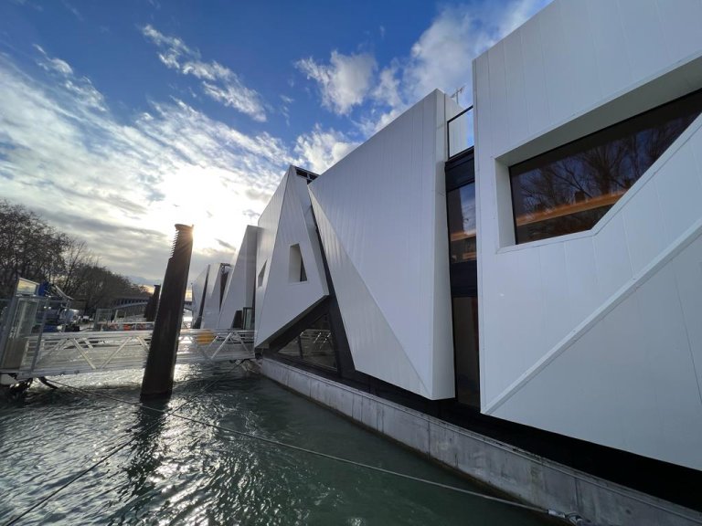 Floating Club - Waterstudio